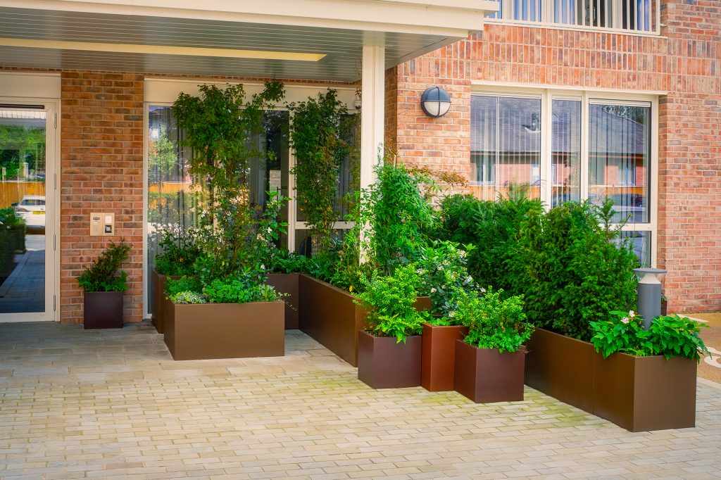 Large Troughs – Europlanters Online